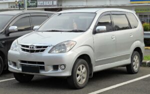 Toyota Avanza Gen 1 F600 2003-2011, Simak Ulasan, Konsumsi BBM hingga ...