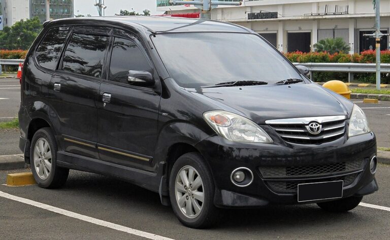 Toyota Avanza Gen 1 F600 2003-2011, Simak Ulasan, Konsumsi BBM hingga ...