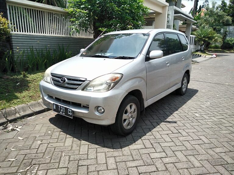Toyota Avanza Gen 1 F600 2003-2011, Simak Ulasan, Konsumsi BBM hingga Jenis Mesin yang Dipakai ...